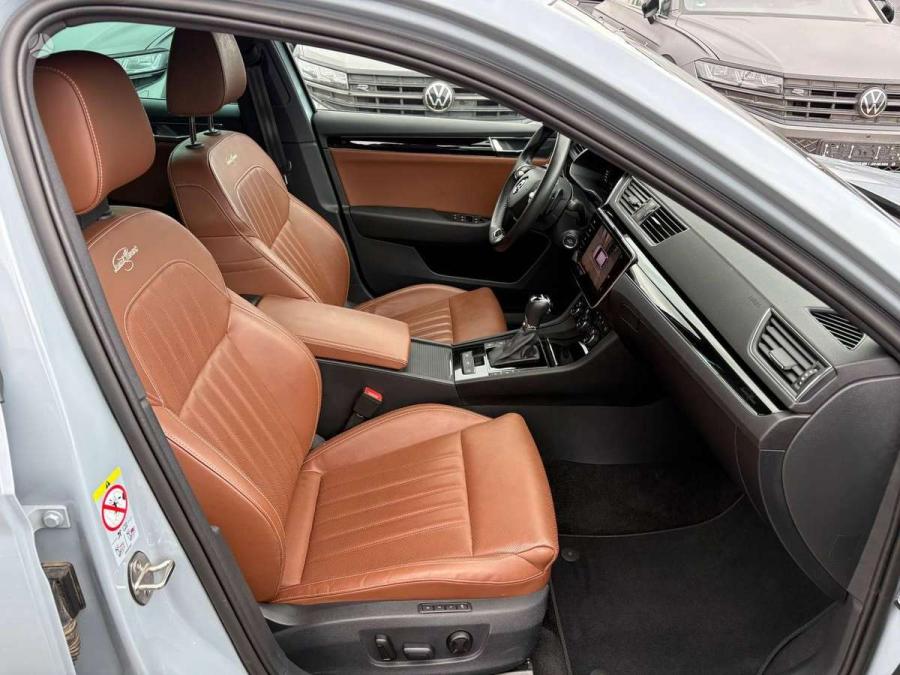 Grey Skoda SuperB 2022 in Vilnius, with an engine capacity of 0.00 L and mileage of 133 thousand km for 22500 €, photo 20 on AUTOMOTO.COM.LV