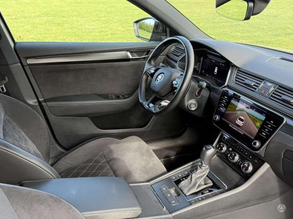 Pelēks Skoda SuperB 2022 Viļņa, ar dzinēja tilpumu 1.97 L un nobraukumu 95 tūkst. km par 23900 €, foto 2 vietnē AUTOMOTO.COM.LV