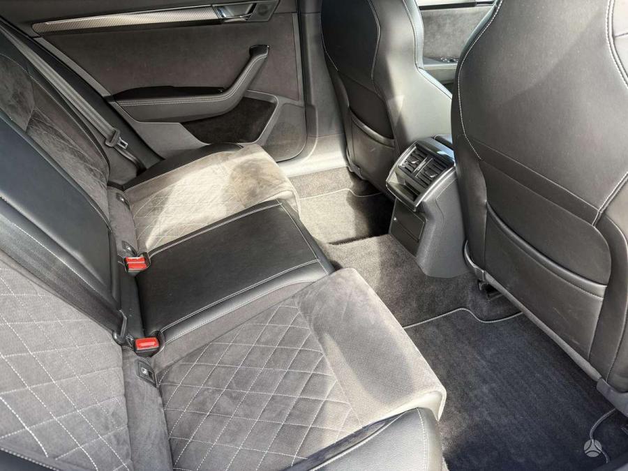 Grey Skoda SuperB 2022 in Vilnius, with an engine capacity of 1.97 L and mileage of 95 thousand km for 23900 €, photo 38 on AUTOMOTO.COM.LV