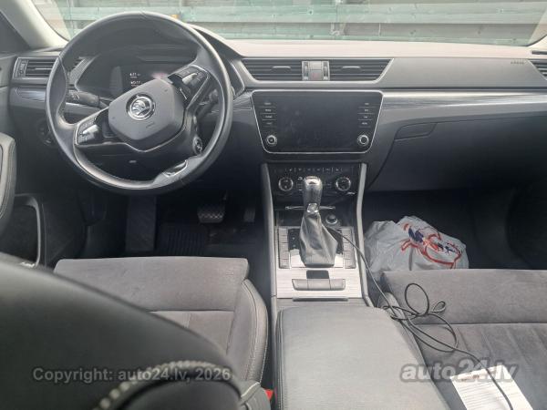 Pelēks Skoda SuperB 2022 Rakvere, ar dzinēja tilpumu 2.00 L un nobraukumu 150 tūkst. km par 22999 €, foto 3 vietnē AUTOMOTO.COM.LV