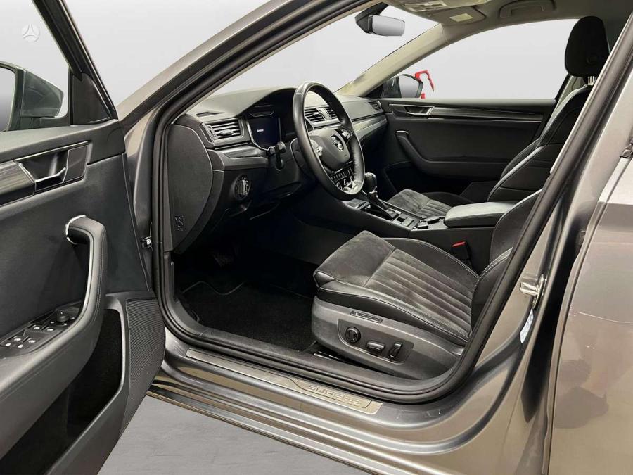 Pelēks Skoda SuperB 2022 Marijampole, ar dzinēja tilpumu 1.97 L un nobraukumu 179 tūkst. km par 16456 €, foto 8 vietnē AUTOMOTO.COM.LV