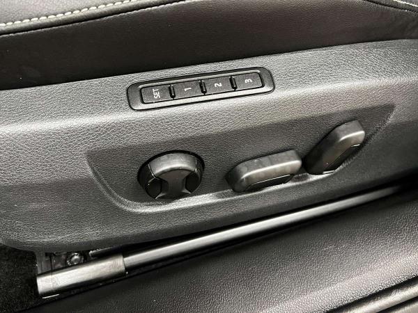 Grey Skoda SuperB 2022 in Marijampole, with an engine capacity of 1.97 L and mileage of 179 thousand km for 16456 €, photo 8 on AUTOMOTO.COM.LV