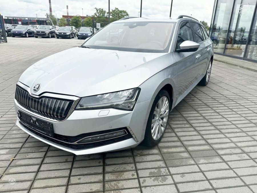 Pelēks Skoda SuperB 2022 Kauņa, ar dzinēja tilpumu 0.00 L un nobraukumu 233 tūkst. km par 15900 €, foto 1 vietnē AUTOMOTO.COM.LV