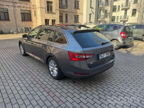 Pelēks Skoda SuperB 2022 Rīga, ar dzinēja tilpumu 1.50 L un nobraukumu 155 tūkst. km par 21500 €, foto 6 vietnē AUTOMOTO.COM.LV