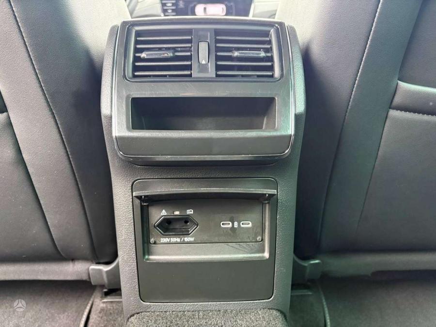 Pelēks Skoda SuperB 2022 Viļņa, ar dzinēja tilpumu 1.40 L un nobraukumu 109 tūkst. km par 22600 €, foto 19 vietnē AUTOMOTO.COM.LV