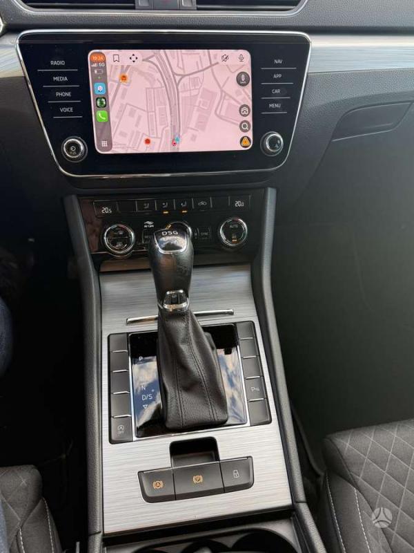 Pelēks Skoda SuperB 2022 Viļņa, ar dzinēja tilpumu 1.97 L un nobraukumu 190 tūkst. km par 14800 €, foto 9 vietnē AUTOMOTO.COM.LV