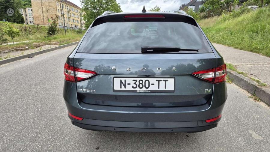 Grey Skoda SuperB 2022 in Vilnius, with an engine capacity of 0.00 L and mileage of 112 thousand km for 17666 €, photo 7 on AUTOMOTO.COM.LV