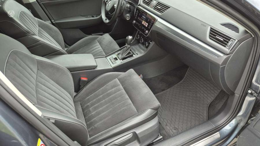 Grey Skoda SuperB 2022 in Vilnius, with an engine capacity of 0.00 L and mileage of 112 thousand km for 17666 €, photo 12 on AUTOMOTO.COM.LV