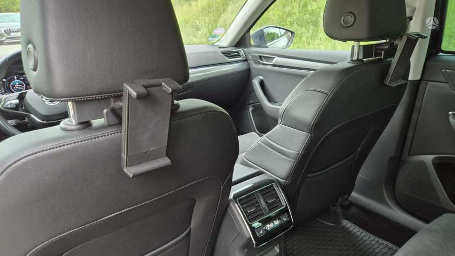 Grey Skoda SuperB 2022 in Vilnius, with an engine capacity of 0.00 L and mileage of 112 thousand km for 17666 €, photo 15 on AUTOMOTO.COM.LV