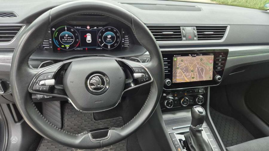 Grey Skoda SuperB 2022 in Vilnius, with an engine capacity of 0.00 L and mileage of 112 thousand km for 17666 €, photo 22 on AUTOMOTO.COM.LV