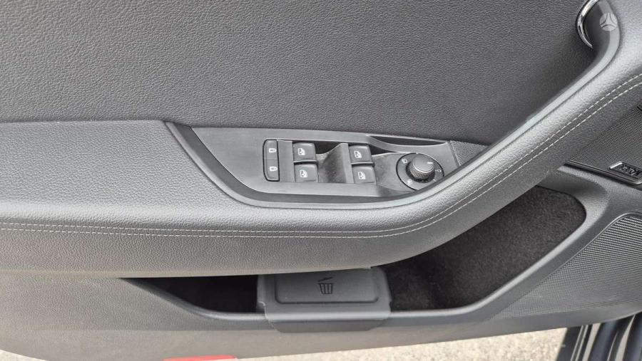 Grey Skoda SuperB 2022 in Vilnius, with an engine capacity of 0.00 L and mileage of 112 thousand km for 17666 €, photo 25 on AUTOMOTO.COM.LV