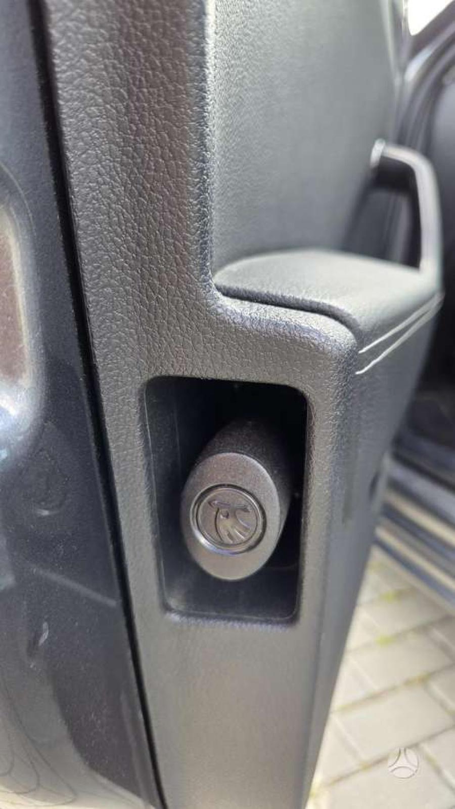 Pelēks Skoda SuperB 2022 Marijampole, ar dzinēja tilpumu 1.97 L un nobraukumu 195 tūkst. km par 17182 €, foto 38 vietnē AUTOMOTO.COM.LV