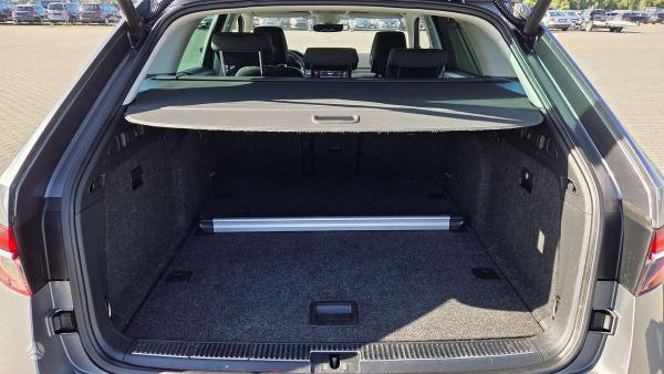 Grey Skoda SuperB 2022 in Marijampole, with an engine capacity of 1.97 L and mileage of 195 thousand km for 17182 €, photo 9 on AUTOMOTO.COM.LV