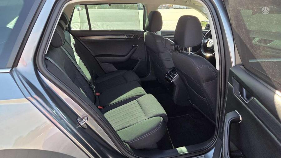 Grey Skoda SuperB 2022 in Marijampole, with an engine capacity of 1.97 L and mileage of 195 thousand km for 17182 €, photo 19 on AUTOMOTO.COM.LV