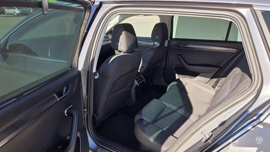 Grey Skoda SuperB 2022 in Marijampole, with an engine capacity of 1.97 L and mileage of 195 thousand km for 17182 €, photo 20 on AUTOMOTO.COM.LV
