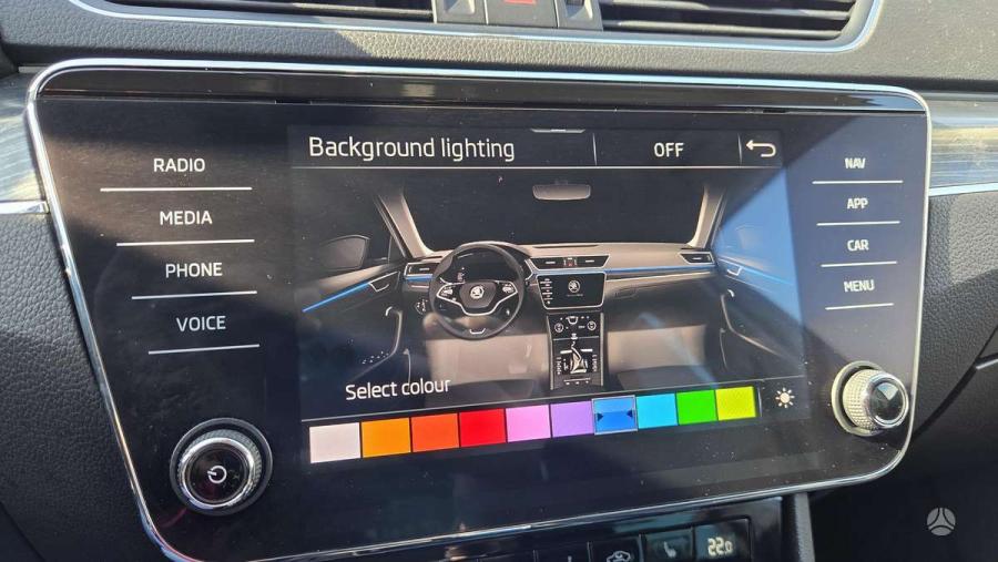 Grey Skoda SuperB 2022 in Marijampole, with an engine capacity of 1.97 L and mileage of 195 thousand km for 17182 €, photo 36 on AUTOMOTO.COM.LV