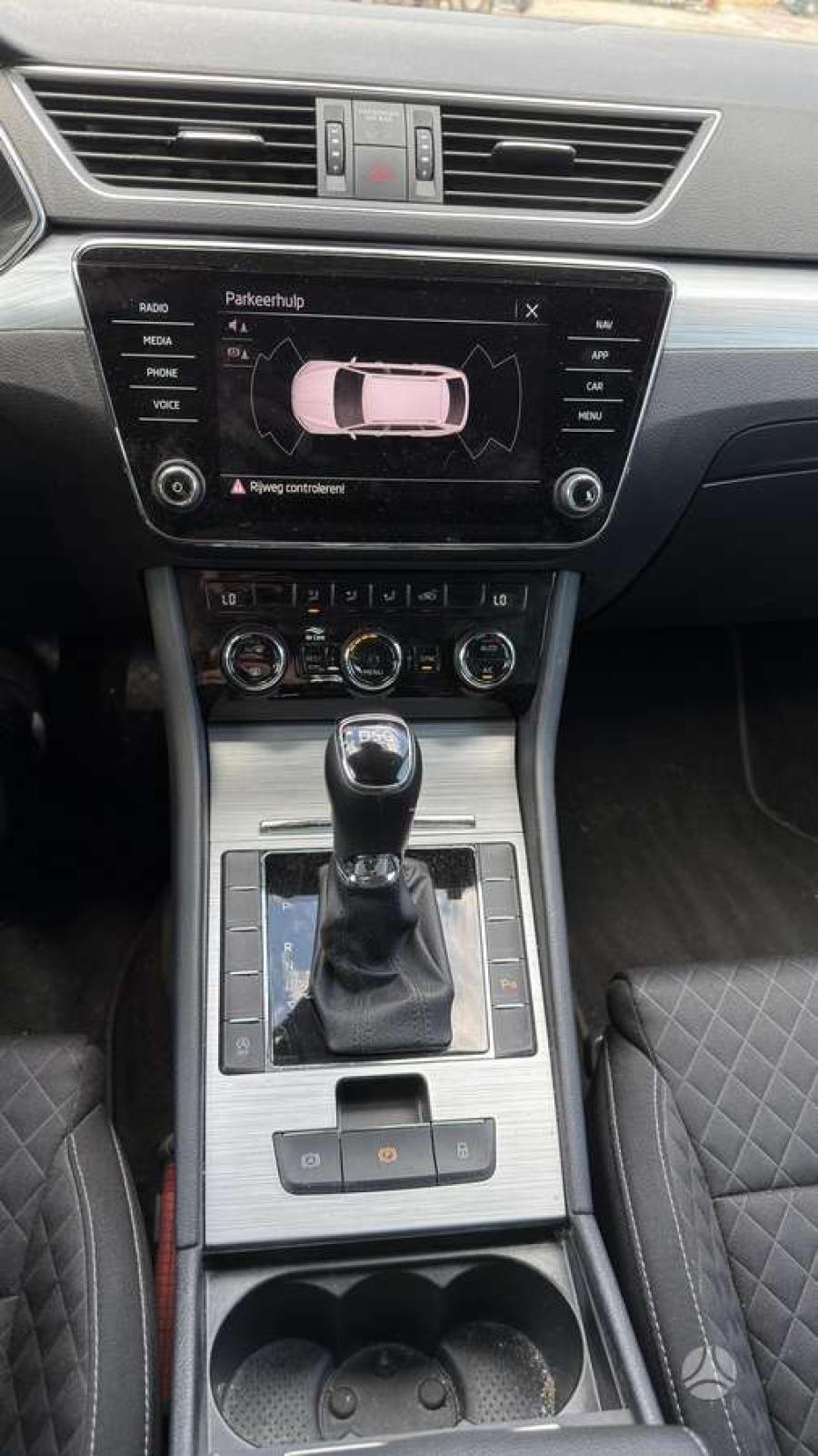 Pelēks Skoda SuperB 2022 Kauņa, ar dzinēja tilpumu 1.50 L un nobraukumu 148 tūkst. km par 15307 €, foto 13 vietnē AUTOMOTO.COM.LV