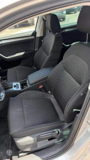 Pelēks Skoda SuperB 2022 Kauņa, ar dzinēja tilpumu 1.50 L un nobraukumu 148 tūkst. km par 15307 €, foto 15 vietnē AUTOMOTO.COM.LV