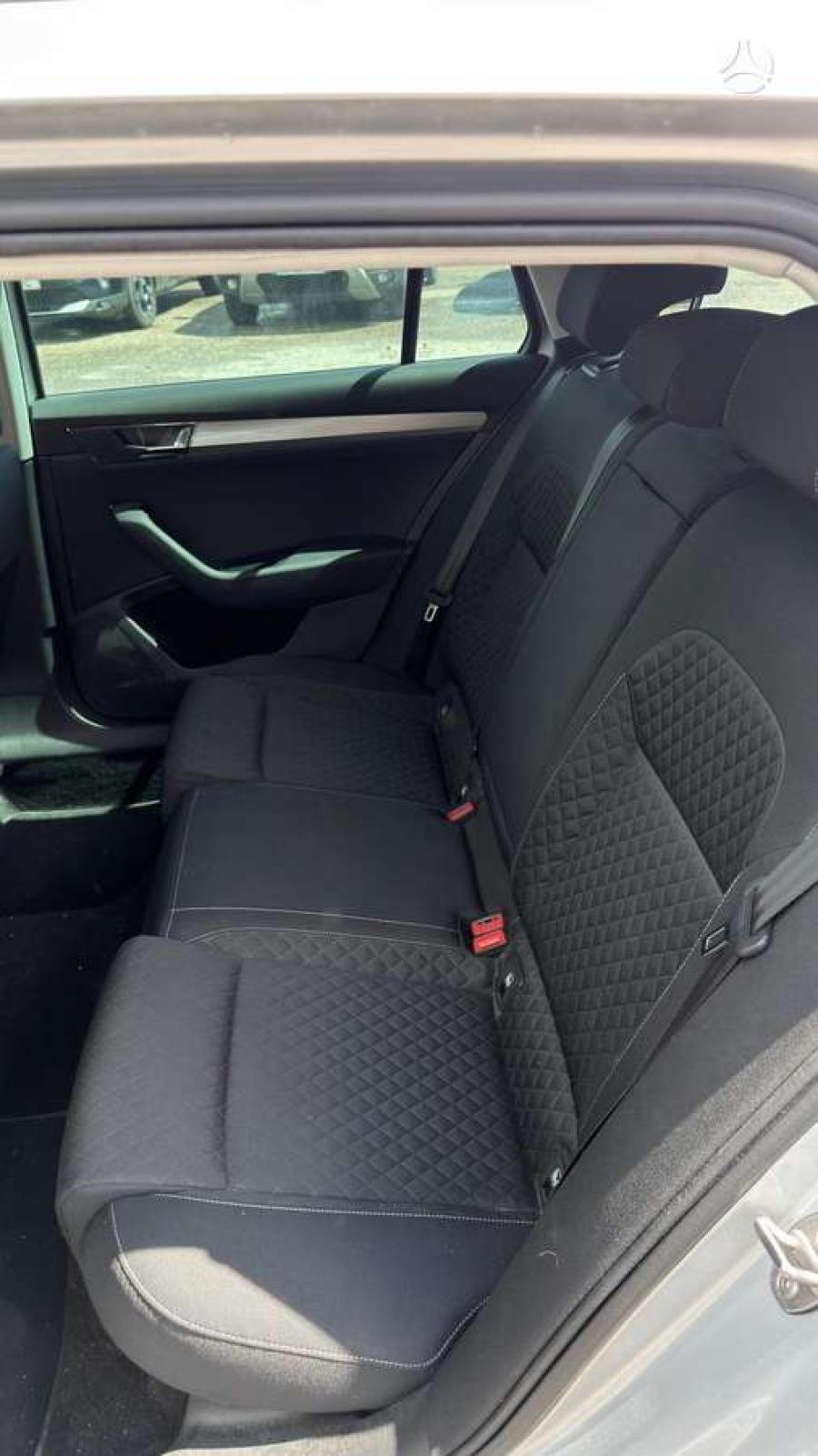 Pelēks Skoda SuperB 2022 Kauņa, ar dzinēja tilpumu 1.50 L un nobraukumu 148 tūkst. km par 15307 €, foto 17 vietnē AUTOMOTO.COM.LV