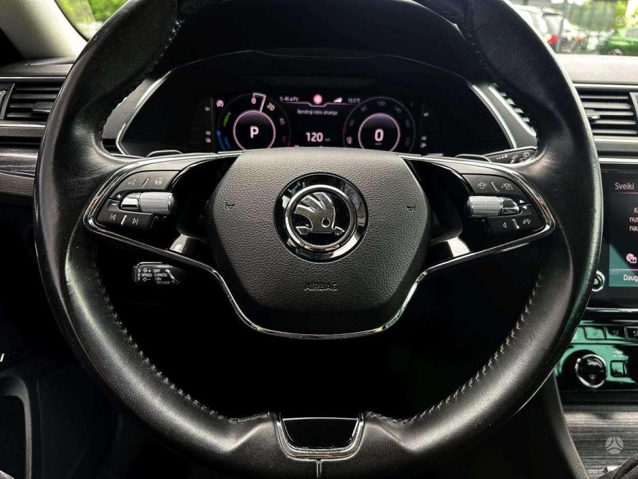 Pelēks Skoda SuperB 2022 Kauņa, ar dzinēja tilpumu 0.00 L un nobraukumu 233 tūkst. km par 15600 €, foto 10 vietnē AUTOMOTO.COM.LV