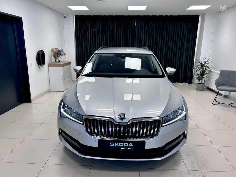 Grey Skoda SuperB 2022 in Vilnius, with an engine capacity of 1.97 L and mileage of 162 thousand km for 18000 €, photo 4 on AUTOMOTO.COM.LV