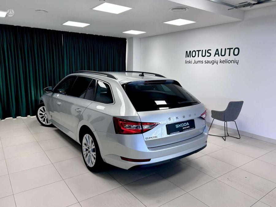Grey Skoda SuperB 2022 in Vilnius, with an engine capacity of 1.97 L and mileage of 162 thousand km for 18000 €, photo 8 on AUTOMOTO.COM.LV