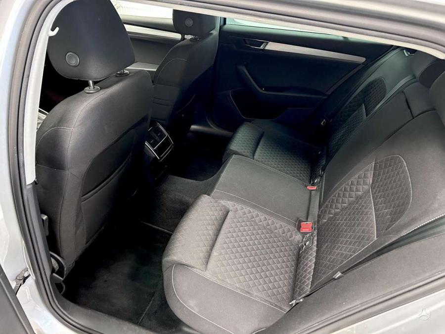 Grey Skoda SuperB 2022 in Vilnius, with an engine capacity of 1.97 L and mileage of 162 thousand km for 18000 €, photo 10 on AUTOMOTO.COM.LV