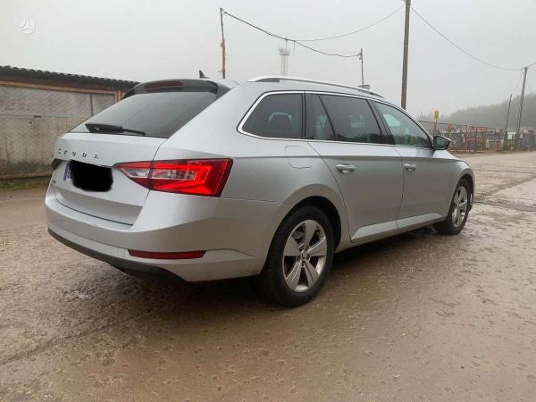 Grey Skoda SuperB 2023 in Vilnius, with an engine capacity of 2.00 L and mileage of 190 thousand km for 16300 €, photo 5 on AUTOMOTO.COM.LV