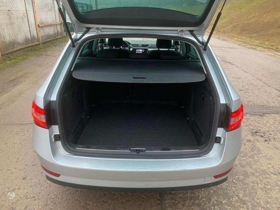 Grey Skoda SuperB 2023 in Vilnius, with an engine capacity of 2.00 L and mileage of 190 thousand km for 16300 €, photo 14 on AUTOMOTO.COM.LV