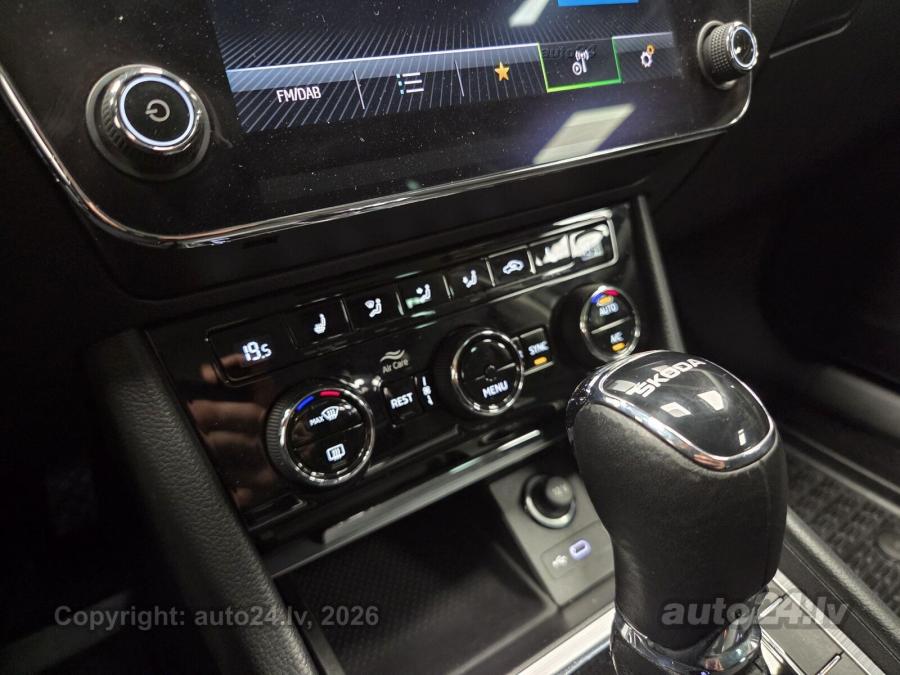Серый Шкода Суперб 2023 в Таллин, объемом двигателя 2.00 л и пробегом 75 тыс. км за 25900 €, фото 11 на AUTOMOTO.COM.LV