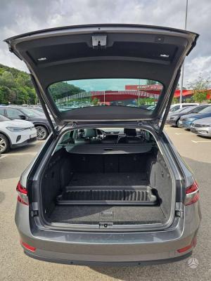 Pelēks Skoda SuperB 2023 Viļņa, ar dzinēja tilpumu 1.97 L un nobraukumu 86 tūkst. km par 23500 €, foto 15 vietnē AUTOMOTO.COM.LV