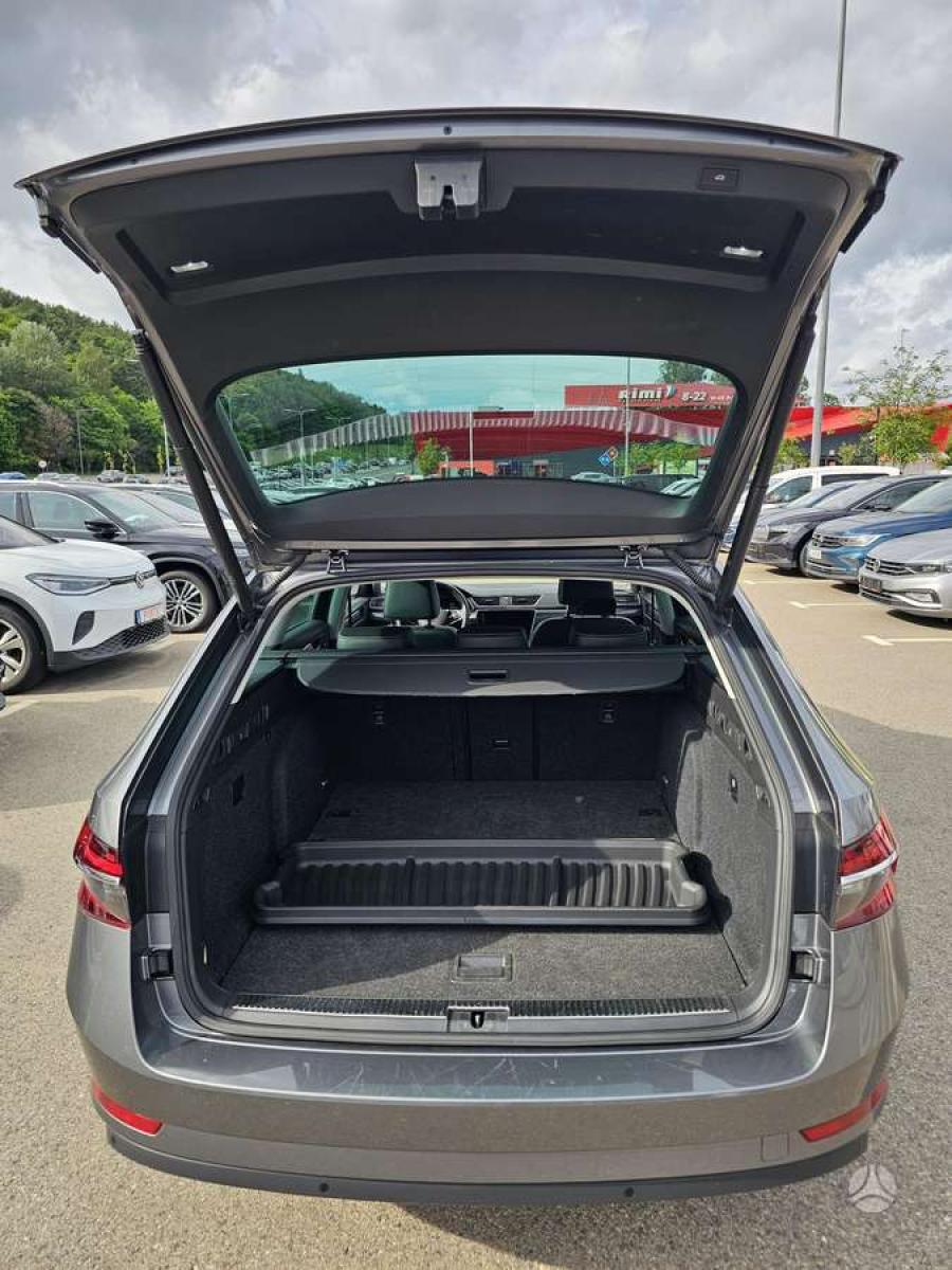 Pelēks Skoda SuperB 2023 Viļņa, ar dzinēja tilpumu 1.97 L un nobraukumu 86 tūkst. km par 23500 €, foto 15 vietnē AUTOMOTO.COM.LV