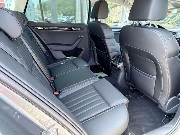 Pelēks Skoda SuperB 2023 Viļņa, ar dzinēja tilpumu 1.97 L un nobraukumu 174 tūkst. km par 21000 €, foto 10 vietnē AUTOMOTO.COM.LV