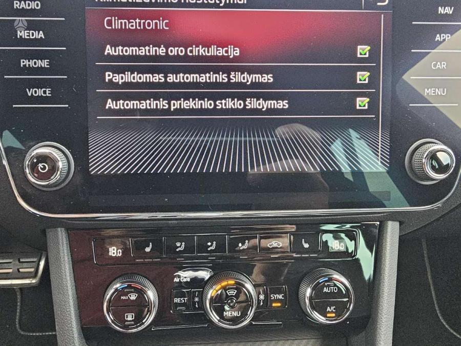 Pelēks Skoda SuperB 2023 Viļņa, ar dzinēja tilpumu 1.97 L un nobraukumu 180 tūkst. km par 21500 €, foto 21 vietnē AUTOMOTO.COM.LV