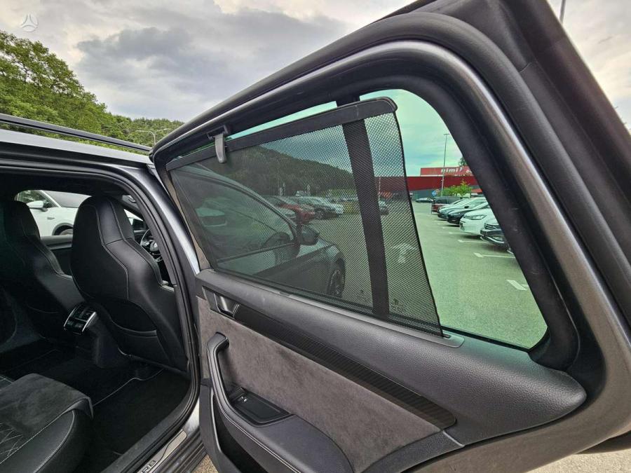 Pelēks Skoda SuperB 2023 Viļņa, ar dzinēja tilpumu 1.97 L un nobraukumu 180 tūkst. km par 21500 €, foto 28 vietnē AUTOMOTO.COM.LV