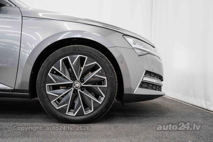 Pelēks Skoda SuperB 2023 Tallina, ar dzinēja tilpumu 2.00 L un nobraukumu 153 tūkst. km par 27800 €, foto 18 vietnē AUTOMOTO.COM.LV