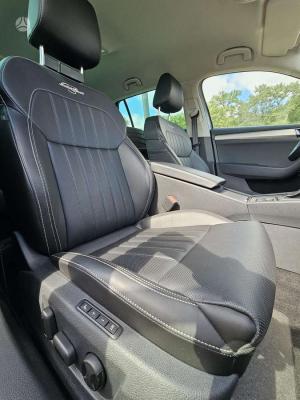 Grey Skoda SuperB 2023 in Vilnius, with an engine capacity of 1.97 L and mileage of 160 thousand km for 22500 €, photo 16 on AUTOMOTO.COM.LV
