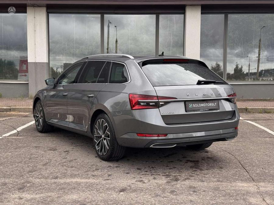 Grey Skoda SuperB 2023 in Vilnius, with an engine capacity of 1.40 L and mileage of 88 thousand km for 23750 €, photo 4 on AUTOMOTO.COM.LV