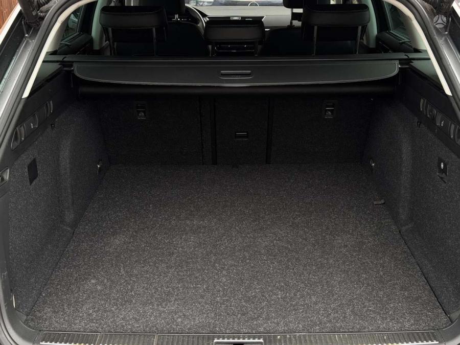 Grey Skoda SuperB 2023 in Vilnius, with an engine capacity of 1.40 L and mileage of 88 thousand km for 23750 €, photo 17 on AUTOMOTO.COM.LV