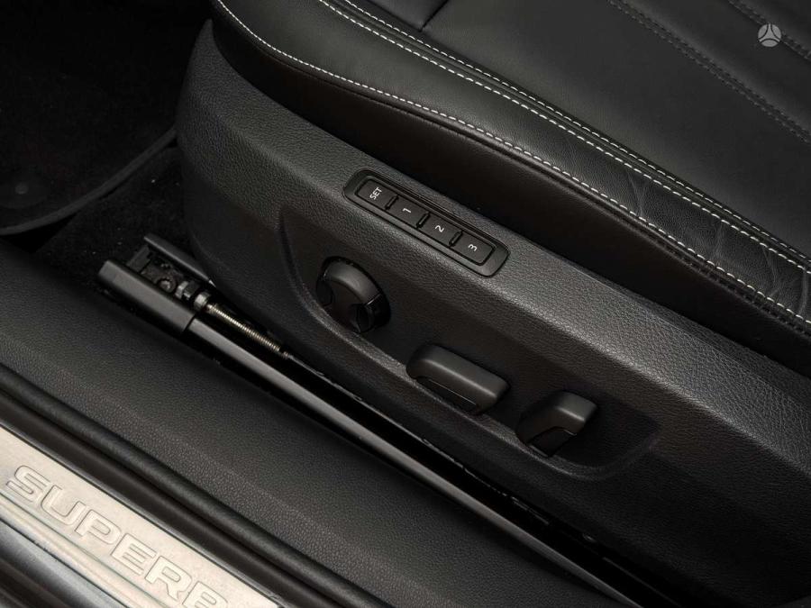 Grey Skoda SuperB 2023 in Vilnius, with an engine capacity of 1.40 L and mileage of 88 thousand km for 23750 €, photo 31 on AUTOMOTO.COM.LV