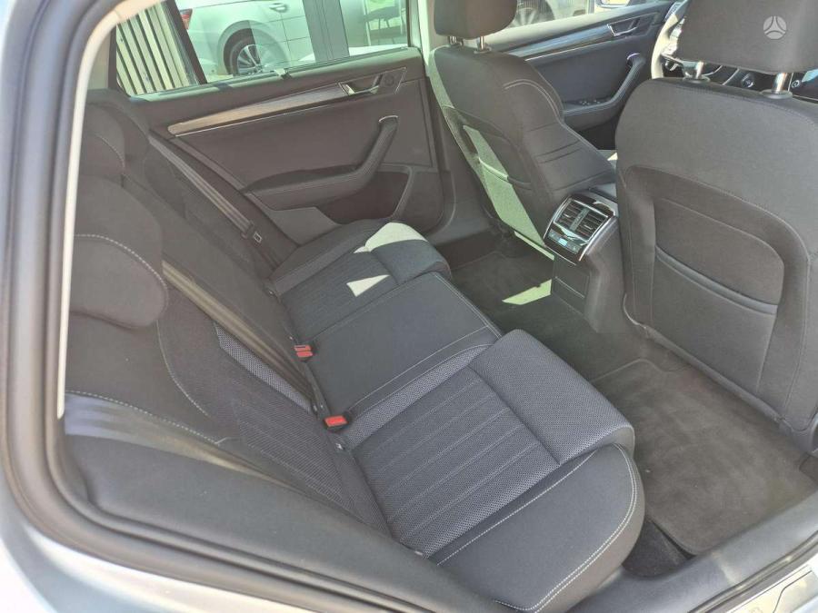 Pelēks Skoda SuperB 2023 Viļņa, ar dzinēja tilpumu 1.97 L un nobraukumu 222 tūkst. km par 15500 €, foto 14 vietnē AUTOMOTO.COM.LV