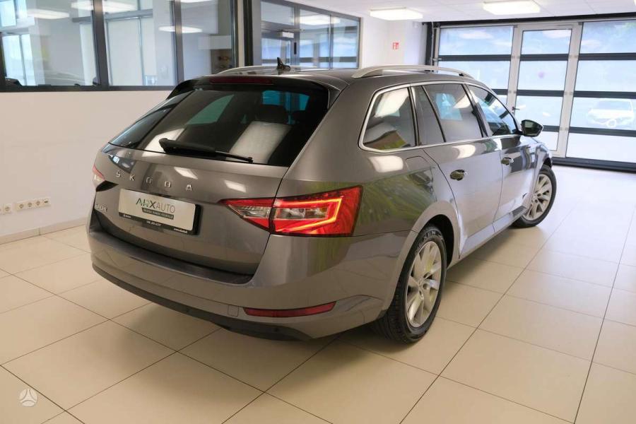 Grey Skoda SuperB 2023 in Vilnius, with an engine capacity of 1.50 L and mileage of 100 thousand km for 21950 €, photo 3 on AUTOMOTO.COM.LV