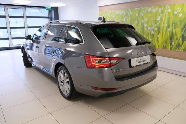 Grey Skoda SuperB 2023 in Vilnius, with an engine capacity of 1.50 L and mileage of 100 thousand km for 21950 €, photo 4 on AUTOMOTO.COM.LV