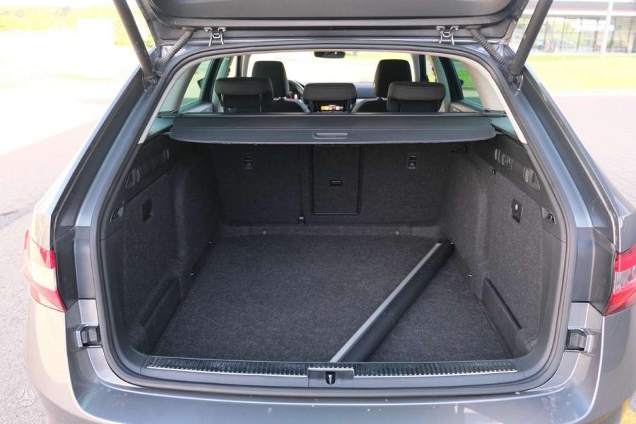 Grey Skoda SuperB 2023 in Vilnius, with an engine capacity of 1.50 L and mileage of 100 thousand km for 21950 €, photo 25 on AUTOMOTO.COM.LV