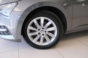 Grey Skoda SuperB 2023 in Vilnius, with an engine capacity of 1.50 L and mileage of 100 thousand km for 21950 €, photo 31 on AUTOMOTO.COM.LV