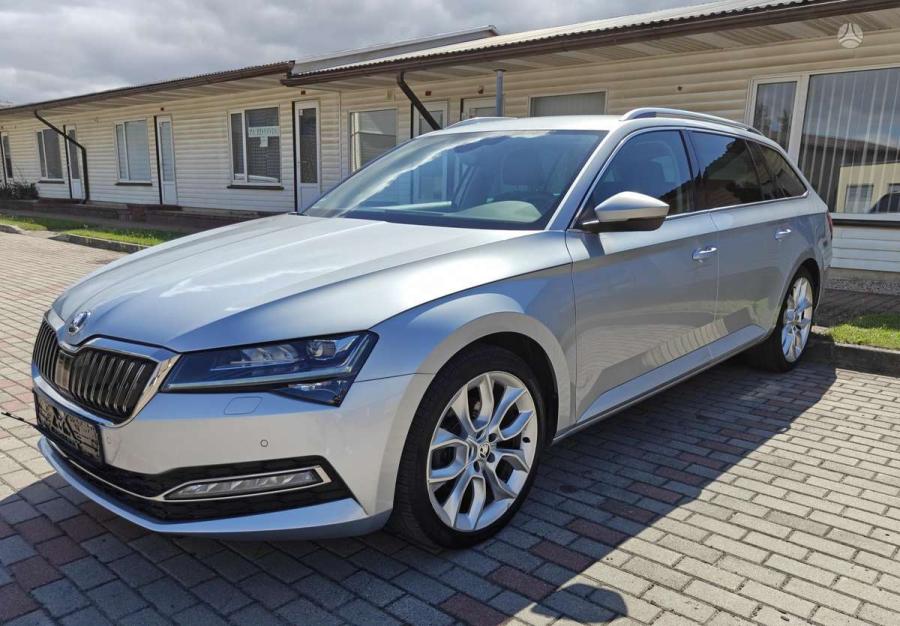 Pelēks Skoda SuperB 2023 Viļņa, ar dzinēja tilpumu 1.97 L un nobraukumu 167 tūkst. km par 21900 €, foto 1 vietnē AUTOMOTO.COM.LV