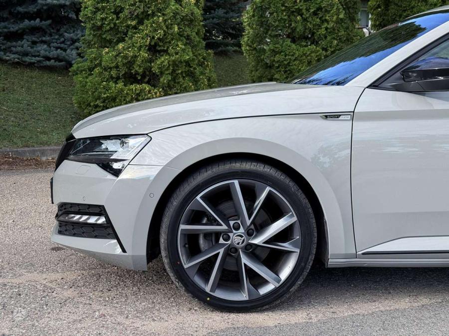 Pelēks Skoda SuperB 2023 Prienai, ar dzinēja tilpumu 1.50 L un nobraukumu 57 tūkst. km par 24200 €, foto 3 vietnē AUTOMOTO.COM.LV