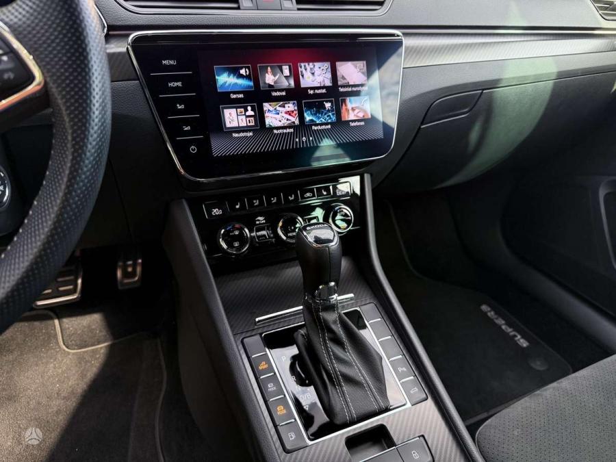 Pelēks Skoda SuperB 2023 Prienai, ar dzinēja tilpumu 1.50 L un nobraukumu 57 tūkst. km par 24200 €, foto 25 vietnē AUTOMOTO.COM.LV