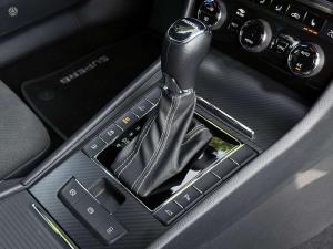 Pelēks Skoda SuperB 2023 Prienai, ar dzinēja tilpumu 1.50 L un nobraukumu 57 tūkst. km par 24200 €, foto 35 vietnē AUTOMOTO.COM.LV