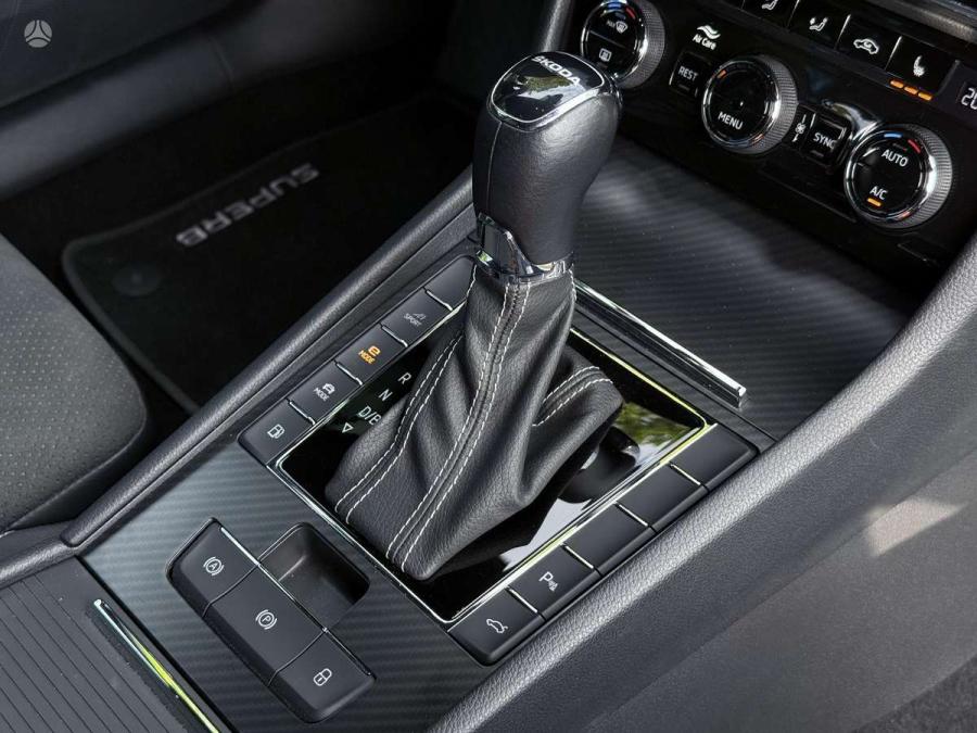 Pelēks Skoda SuperB 2023 Prienai, ar dzinēja tilpumu 1.50 L un nobraukumu 57 tūkst. km par 24200 €, foto 35 vietnē AUTOMOTO.COM.LV
